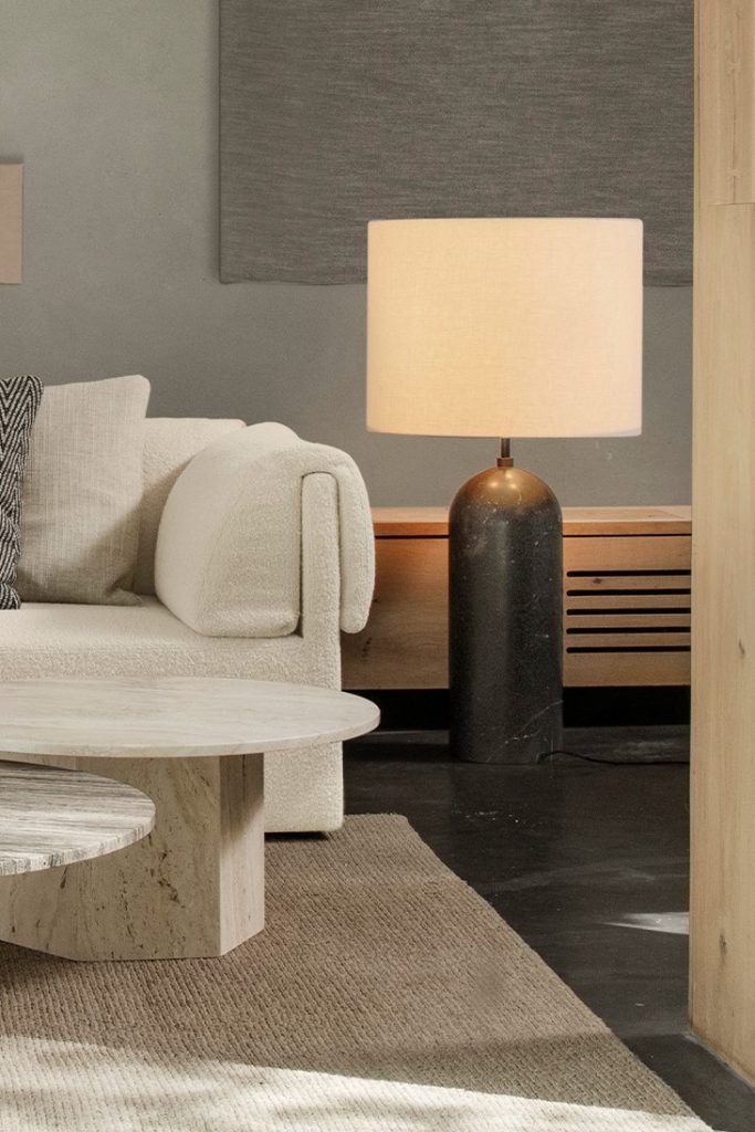 Gubi – Gravity Floor Lamp XL - Minima