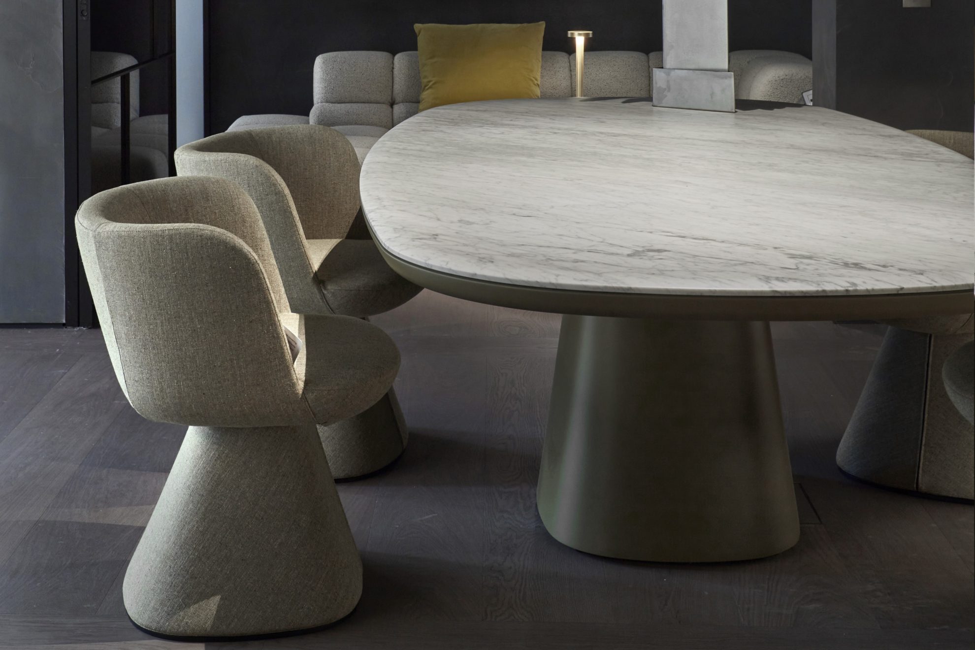B&B Italia - Flair O' Swivel Chair - Minima